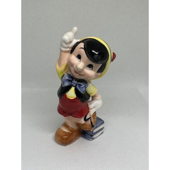 Disney | Art | Vintage Pinocchio Pointing Up Porcelain Figurine 4 38 ...